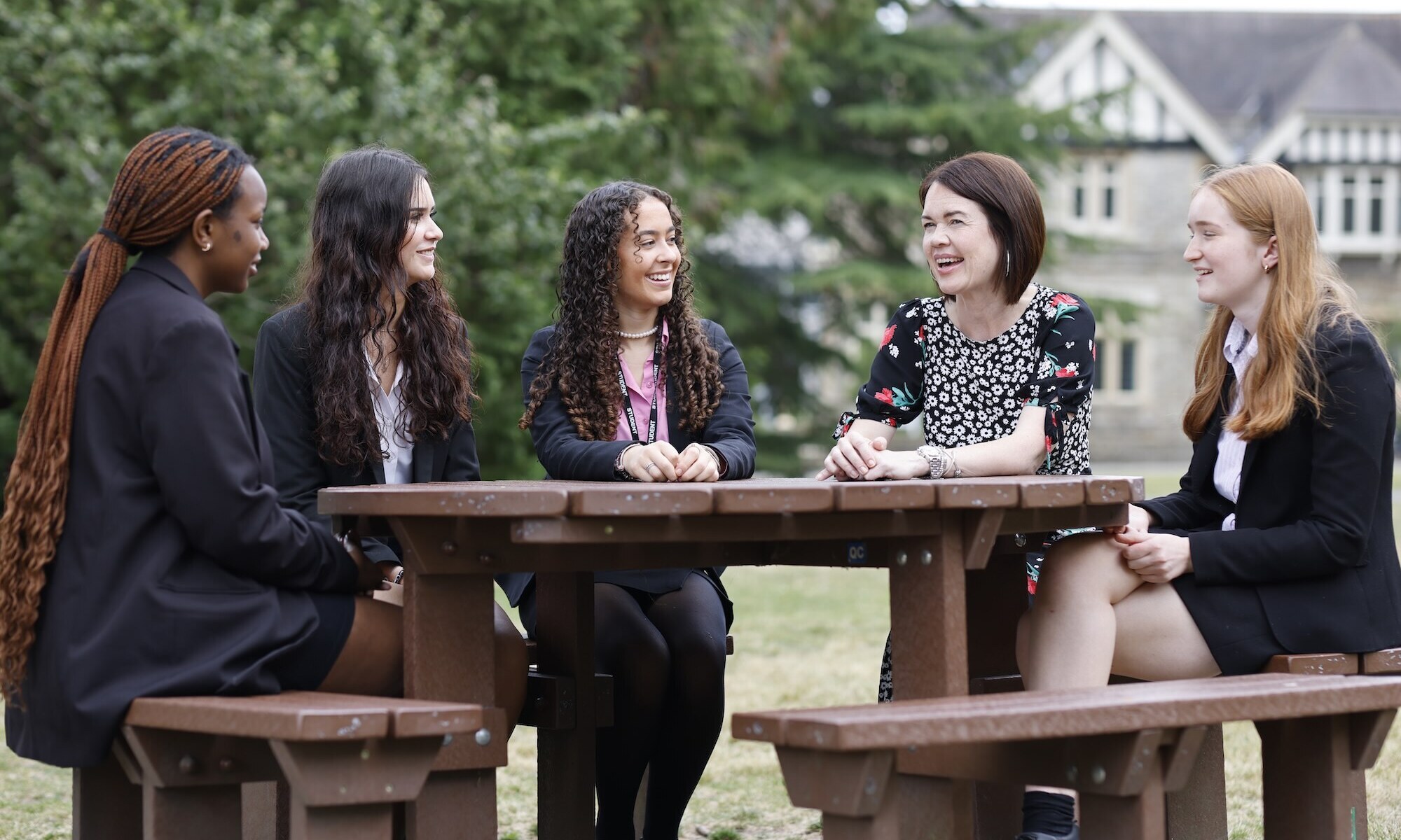 Welcome to Coloma Convent Girls' School